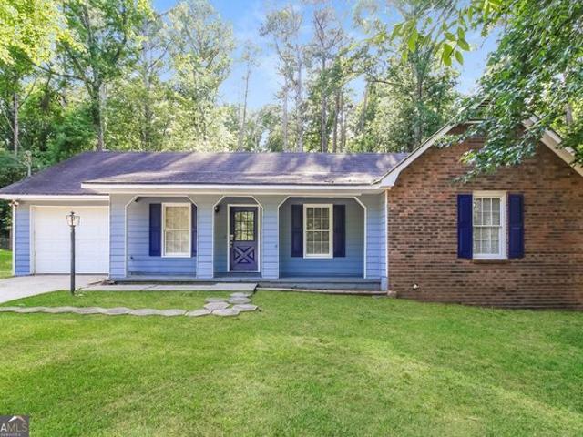 8605 Collins Dr, Jonesboro, GA 30236
