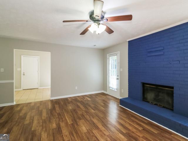 8605 Collins Drive