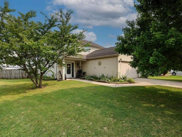 8605 Hempford Dr, Fort Wayne, IN 46819