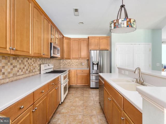 8605 Liberty Trl