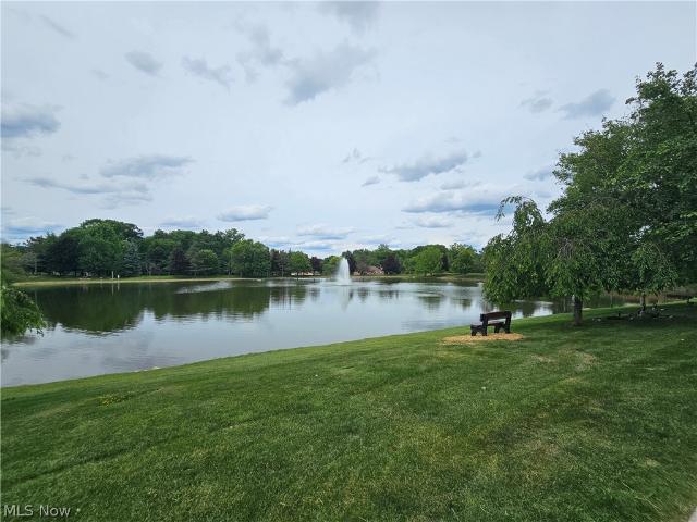 8605 Scenicview Drive 203