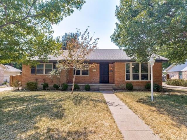 8605 Shagrock Ln, Dallas, TX 75238
