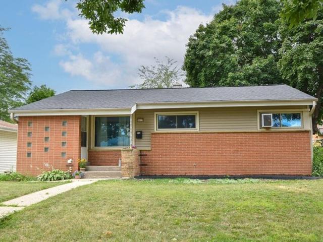 8605 W Lawrence Ave, Milwaukee, WI 53225