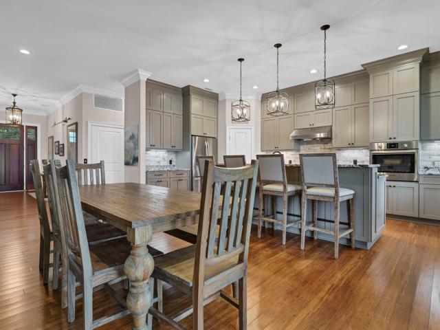 8606 Glascow Island Lane