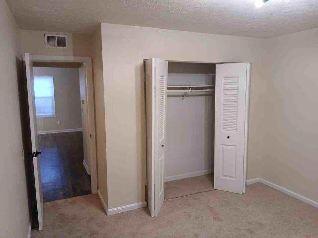 8606 STANDING OAK DR 2 Bedroom Apartment for Rent at 8606 Standing Oak Dr, Louisville, KY 40258