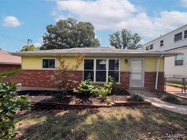 8606 Vasel Ave, Saint Louis, MO 63123