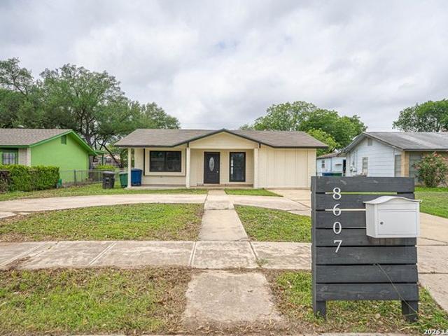 8607 Ludtke Ave, San Antonio, TX 78221