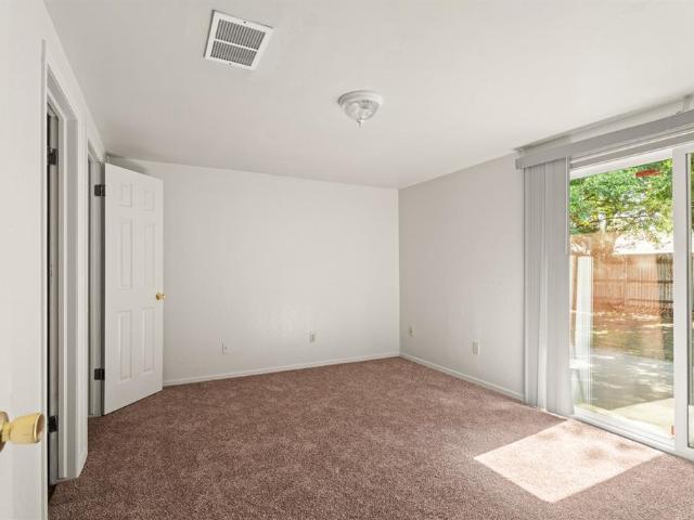 8607 S Drexel Place