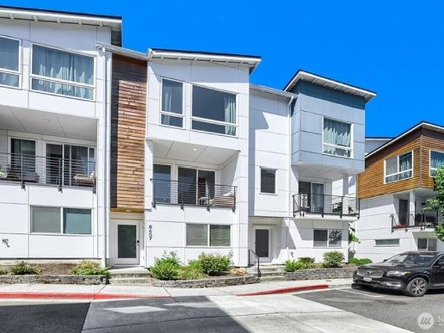 8607 22nd Pl NE, Seattle, WA 98115