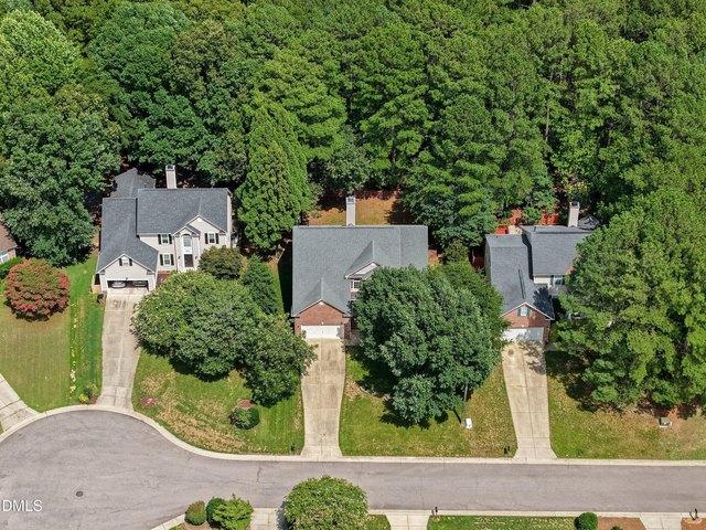 8608 Barrett Hall Ln, Wake Forest, NC 27587