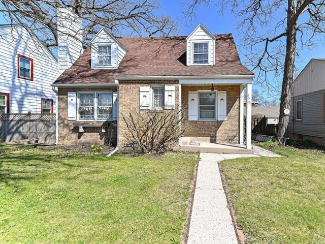 8608 W Burleigh St, Milwaukee, WI 53222