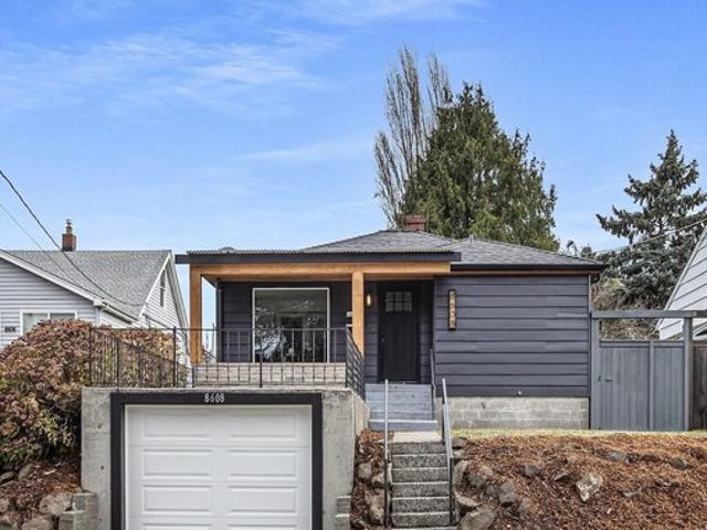 8608 16th Ave SW, Seattle, WA 98106