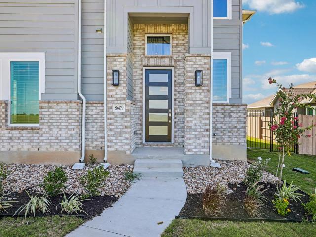 8609 Chalgrin Pl