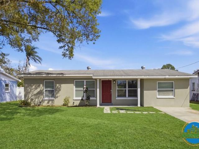 8609 Chinaberry Dr, Tampa, FL 33637