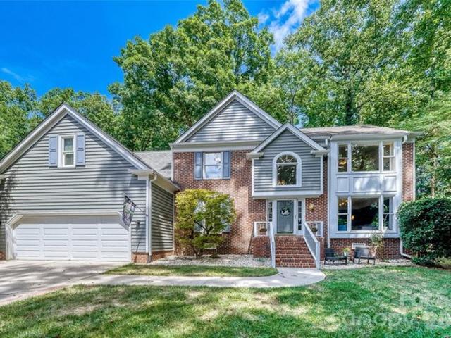 8609 Doe Path Ln, Huntersville, NC 28078