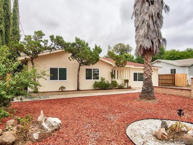 8609 Fanita Dr, Santee, CA 92071