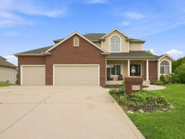 8609 Greyhawk Dr, Fort Wayne, IN 46835