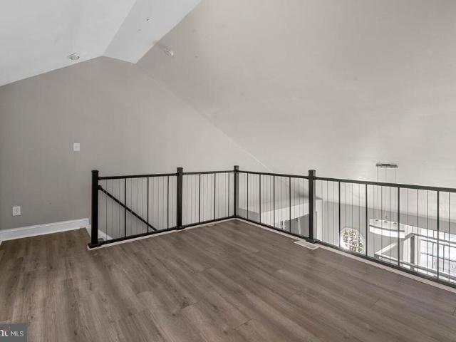 8609 Hawk Run Terrace