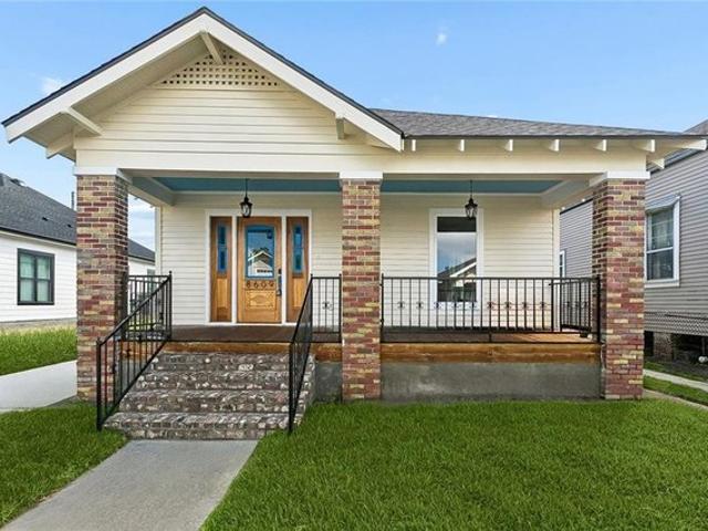 8609 Pritchard Pl, New Orleans, LA 70118