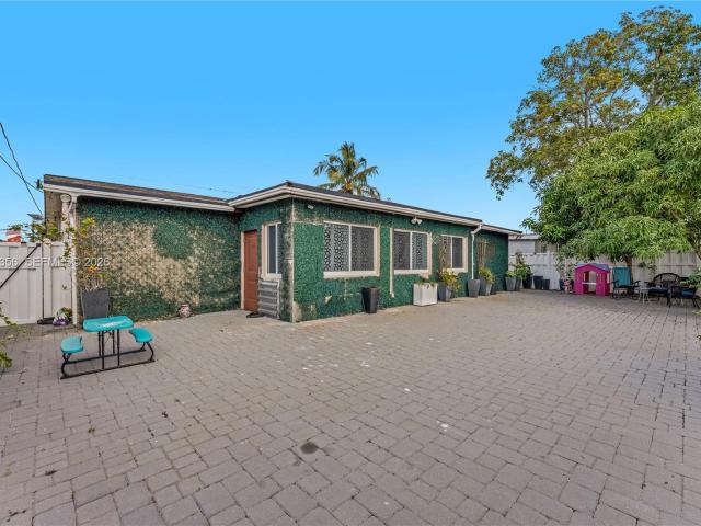 8600 NW 25th Ct, Sunrise, FL 33322 | MLS #A11962 | Compass