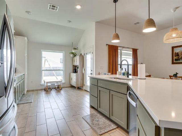 8600 NW 77th Place