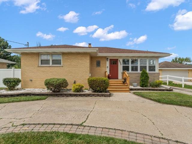 8600 Calumet Ave, Munster, IN 46321