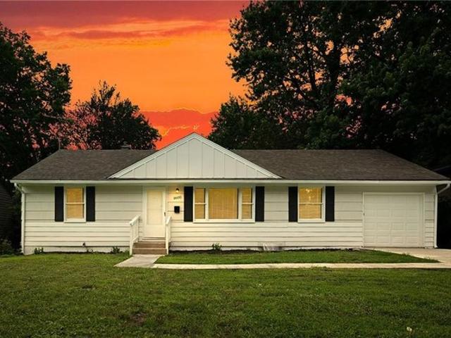 8600 Ford Ave, Raytown, MO 64138