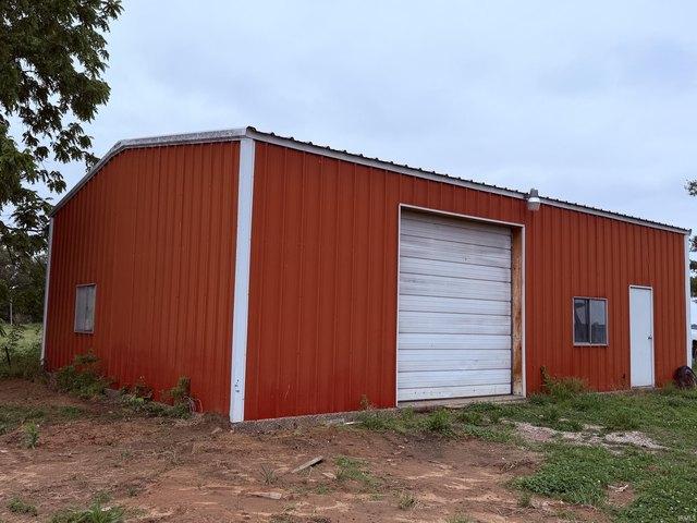 8600 Gross Rd, Mount Vernon, IN 47620