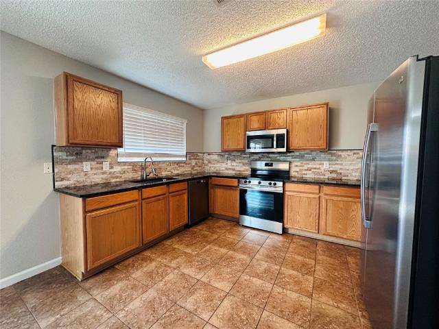 8600 Hawkview Drive