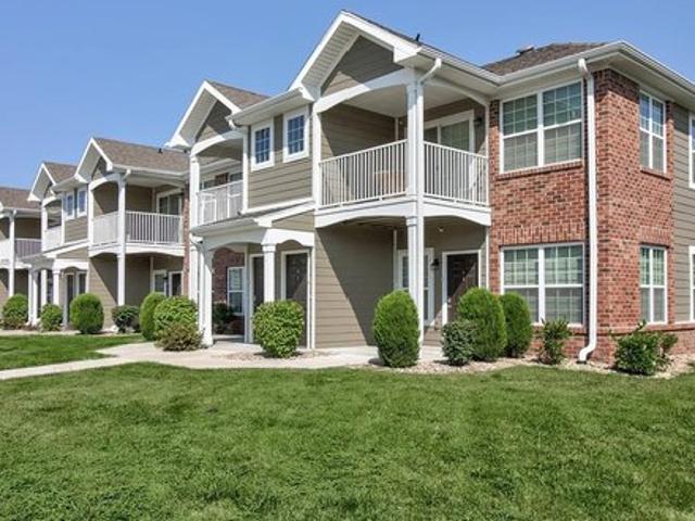 8600 Leighton Ave, Lincoln, NE 68507