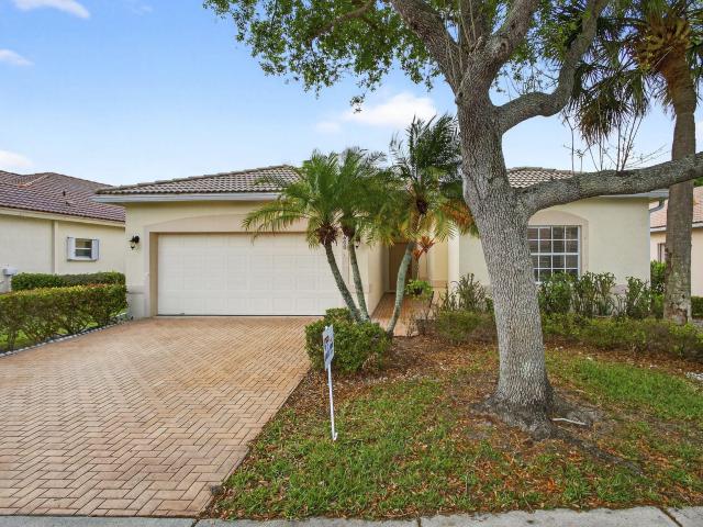 8600 Pine Cay, West Palm Beach, FL 33411 | MLS #B26007 | Compass