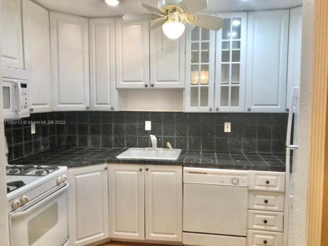 8600 SW 67th Ave #939 Pinecrest, FL 33156