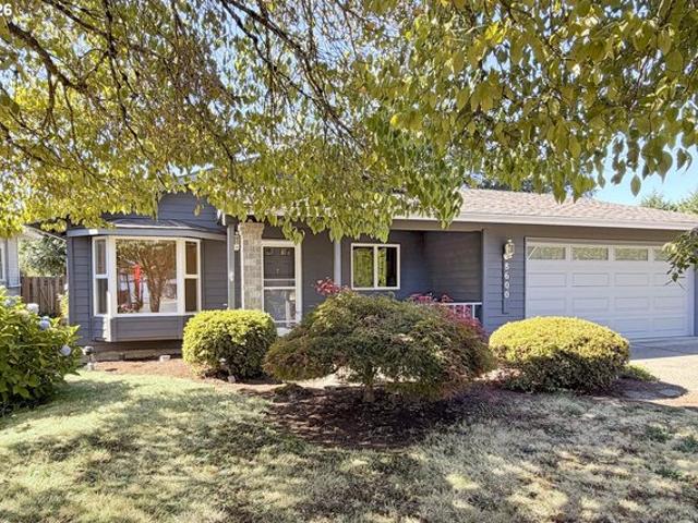 8600 SE Hood St, Clackamas, OR 97015