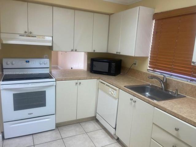 8600 109th Ave SW #4 220, Miami, FL 33173