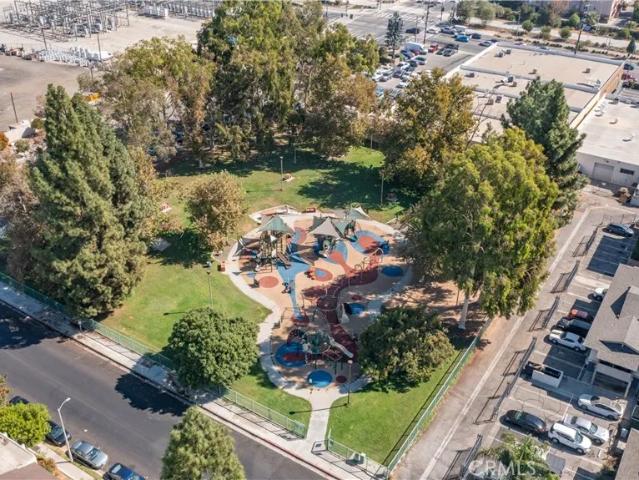 8601 International Ave, Canoga Park, CA 91304 | MLS #SR26059 | Compass
