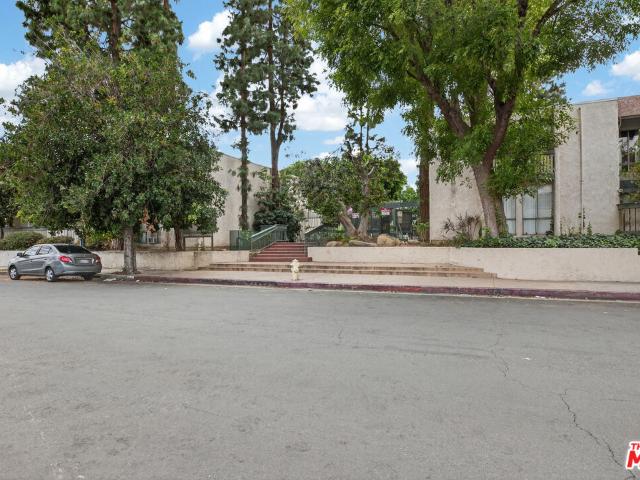 8601 International Ave, Unit 122, Canoga Park, CA 91304 | MLS #26673
