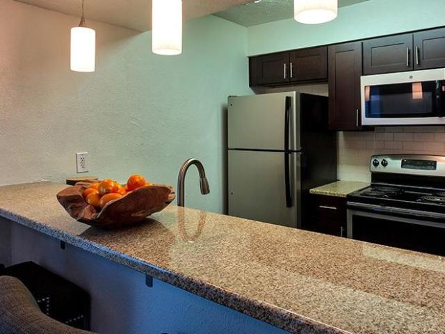 8601 Roberts Drive 05 07