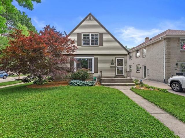 8601 Stickney Ave, Wauwatosa, WI 53226
