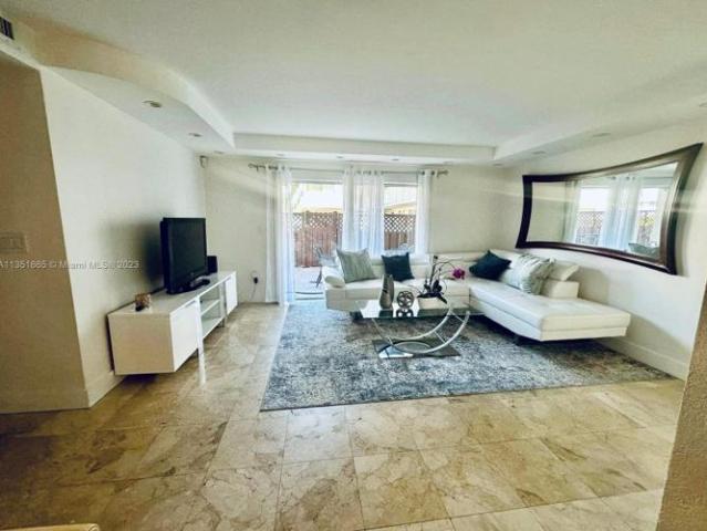 8601 94th St SW #115W, Miami, FL 33156