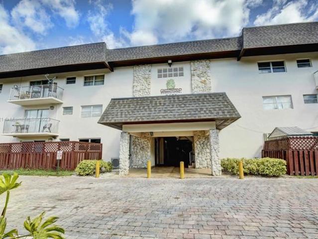 8601 94th St SW #222W, Miami, FL 33156
