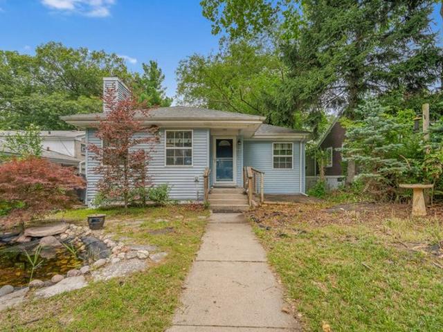 8602 Maple Ave, Gary, IN 46403