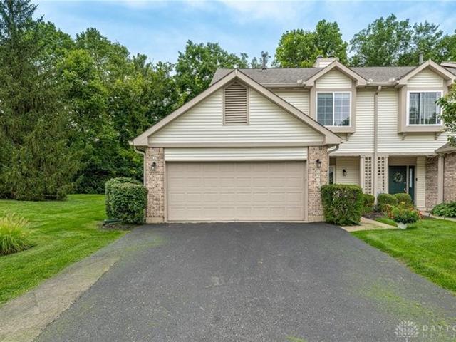 8602 Timber Park Dr, Dayton, OH 45458