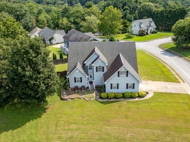 8603 Brookplace Dr, Hixson, TN 37343