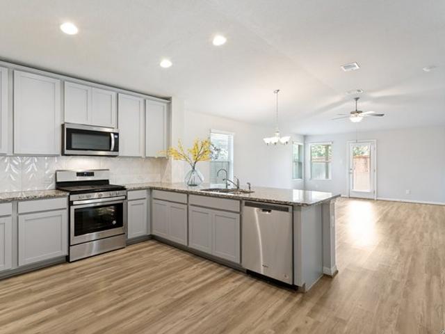 8603 Straight Oaks, San Antonio, TX 78254