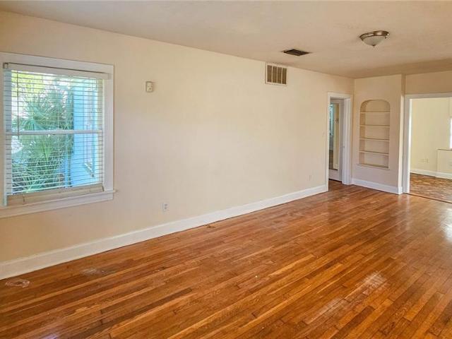860 16th Ave S, St. Petersburg, FL 33701 | MLS #TB8454 | Compass