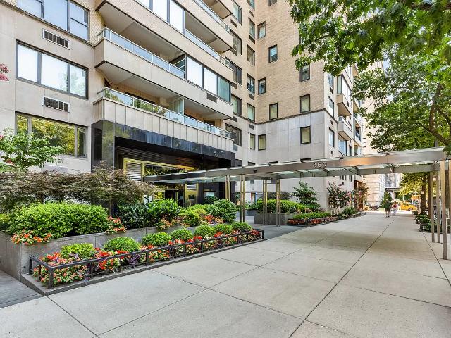 860 5th Avenue, Unit 4M | Compass