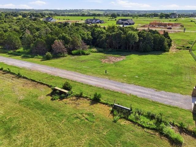 860 Creekside Trl Unit 1, Guthrie, OK 73044