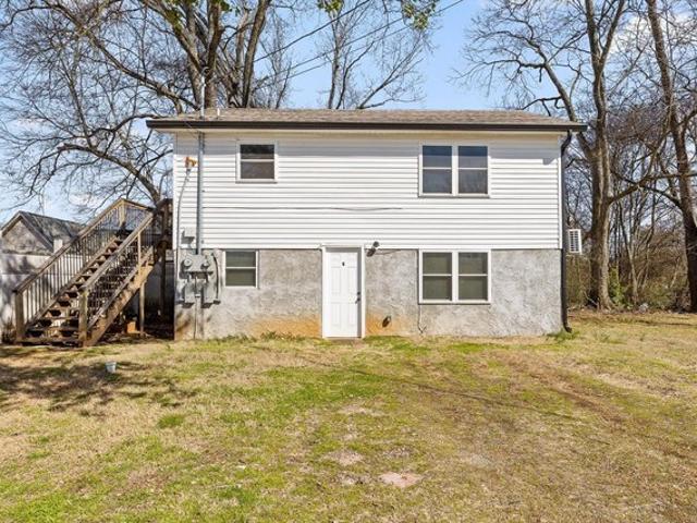 860 Berry St NE, Cleveland, TN 37311