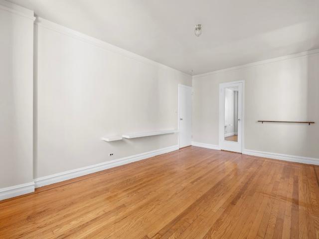860 Grand Concourse, Bronx, NY