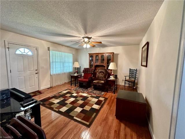 860 Green Acres Myers Street
